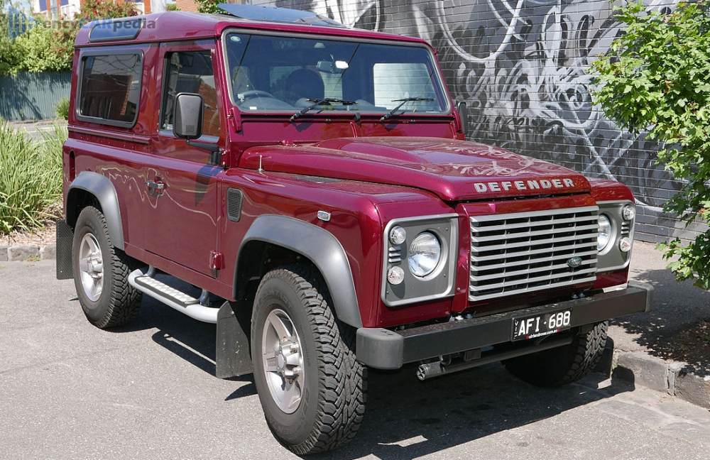 Land Rover Defender 110 Td4 Hard Top specs (2008-2014), performance ...