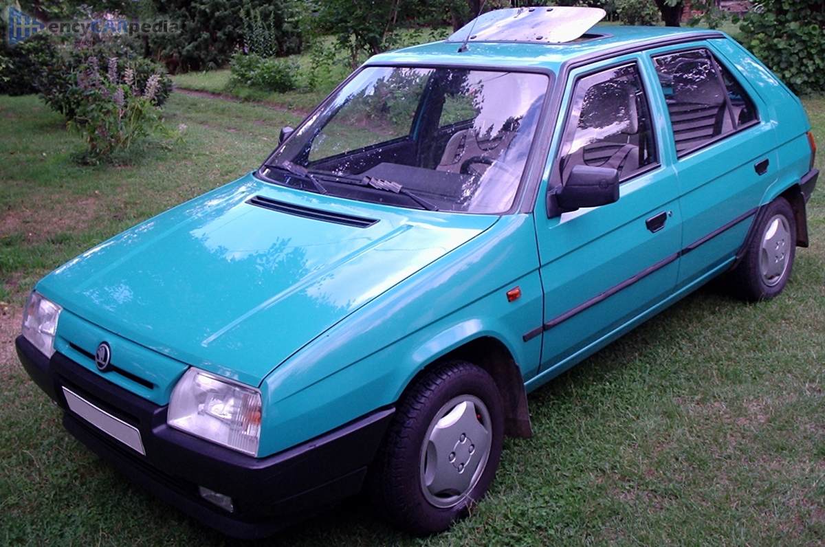 Škoda Favorit 135 LX specs (1993-1995), performance, dimensions ...