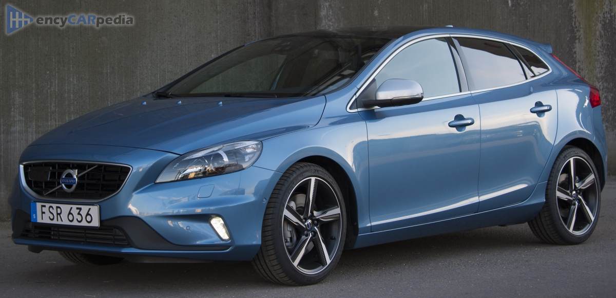 Volvo V40 T2 specs (2015-2019), performance, dimensions & technical ...