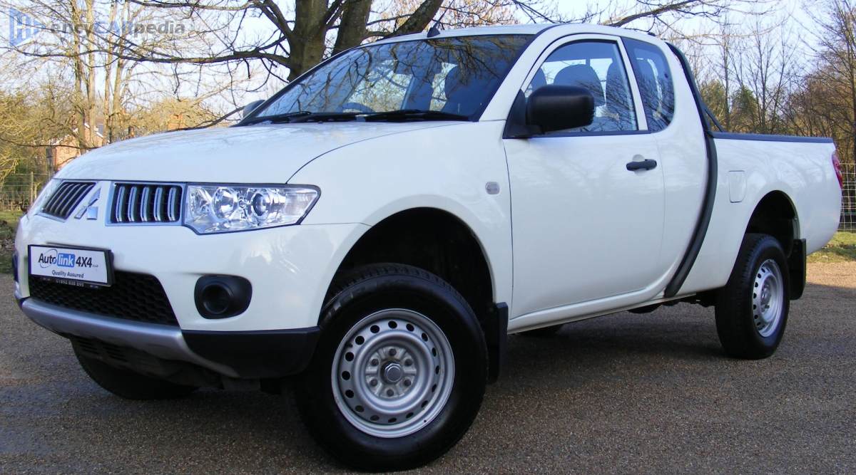 Mitsubishi L200 2.5 DI-D Club Cab 177 specs (2009-2015), performance ...