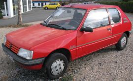 Peugeot 205 XE Fiches techniques (1986-1987), performances, taille ...